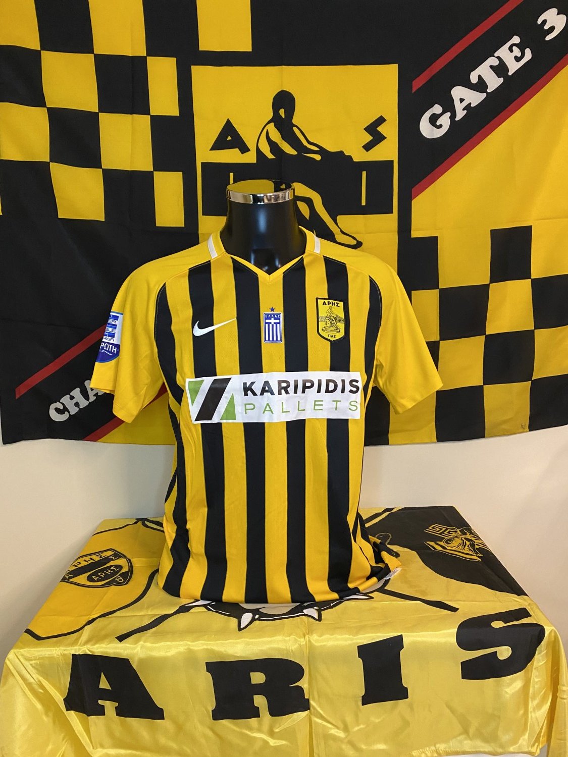 Aris Thessaloniki Home Camiseta de Fútbol 2018 - 2019. Sponsored by ...