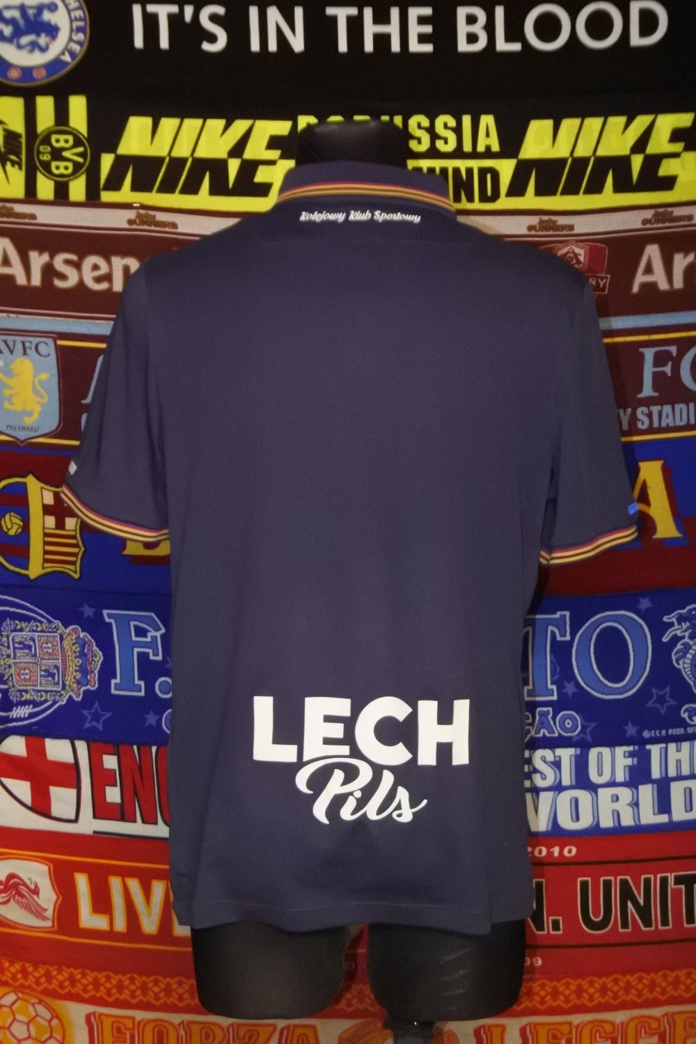 Lech Poznan Cup Shirt football shirt 2022 - 2023. Sponsored by STS