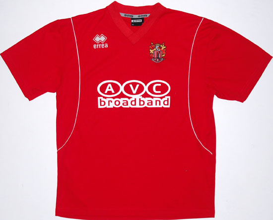 Stevenage FC Home football shirt 2005 - 2006. Sponsored by AVC Broadband