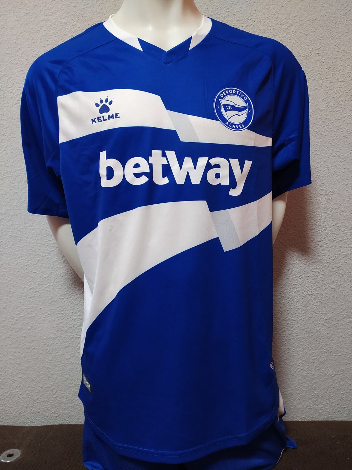 Nueva temporada Alaves Especial Camiseta de Fútbol 2021. Sponsored by ...