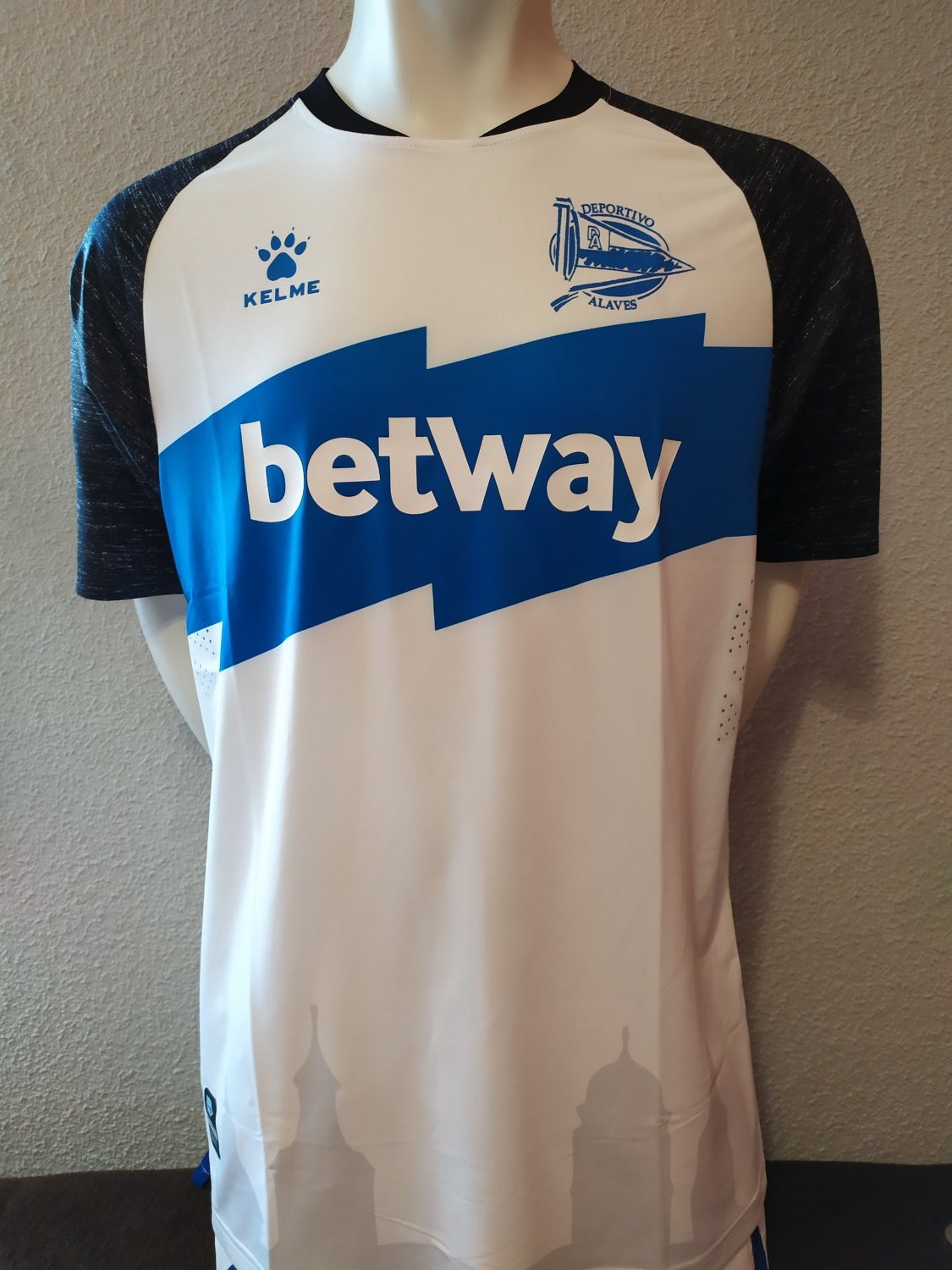 Alaves Tercera camiseta Camiseta de Fútbol 2019 - 2020. Sponsored by Betway