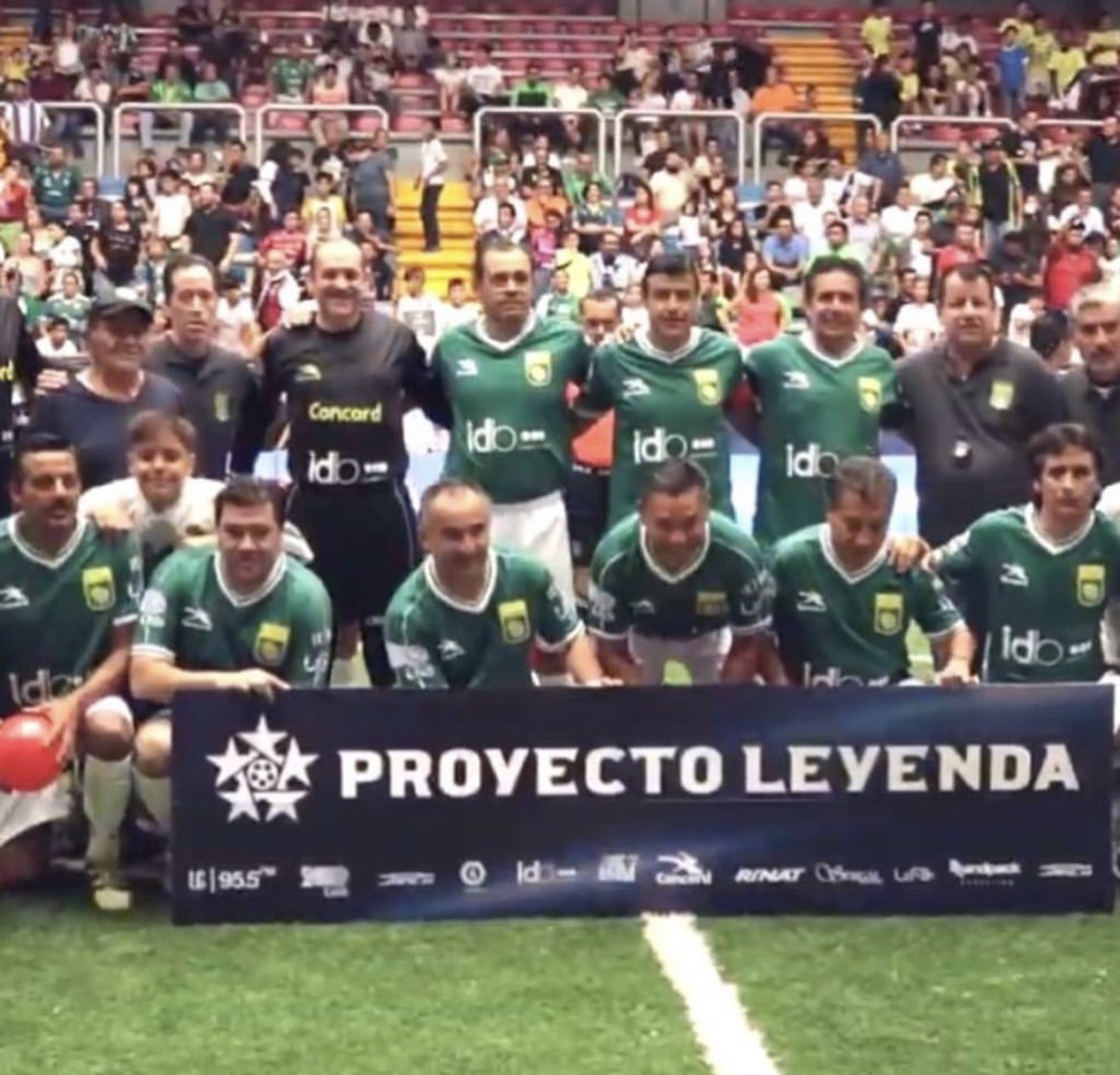 Leon Home football shirt 2019 - 2020