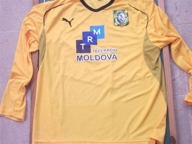 FC Zimbru Chisinau Home football shirt 2008 - 2012. Sponsored by ...
