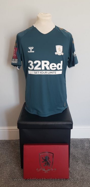 Middlesbrough Away football shirt 2021 - 2022. Sponsored by 32Red