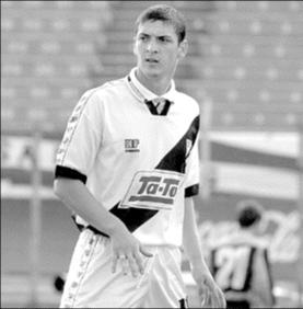 Danubio Home football shirt 2000