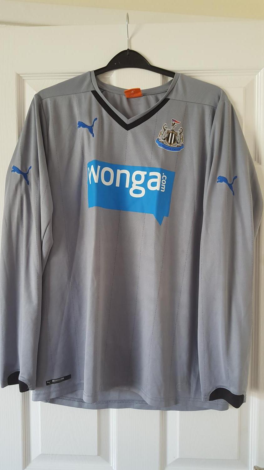 Newcastle Away football shirt 2014 - 2015. Sponsored by Wonga