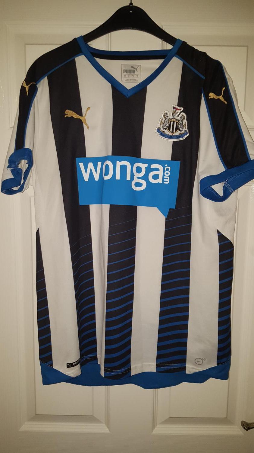 Newcastle Home football shirt 2015 - 2016. Sponsored by Wonga