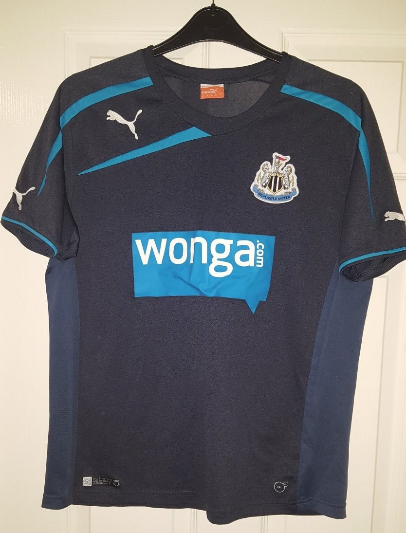Newcastle Away football shirt 2013 - 2014. Sponsored by Wonga