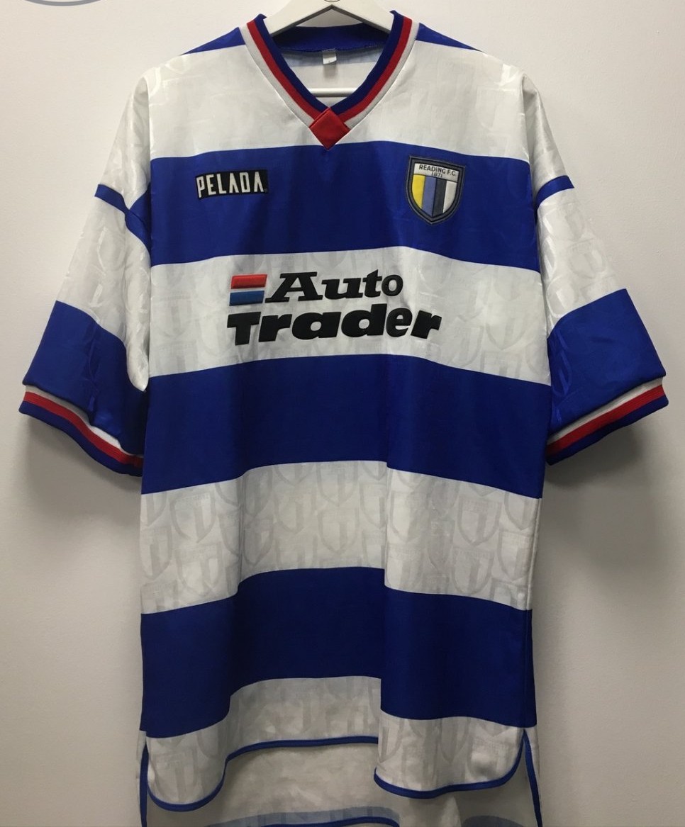 Reading Home football shirt 1994 - 1996. Sponsored by Auto Trader