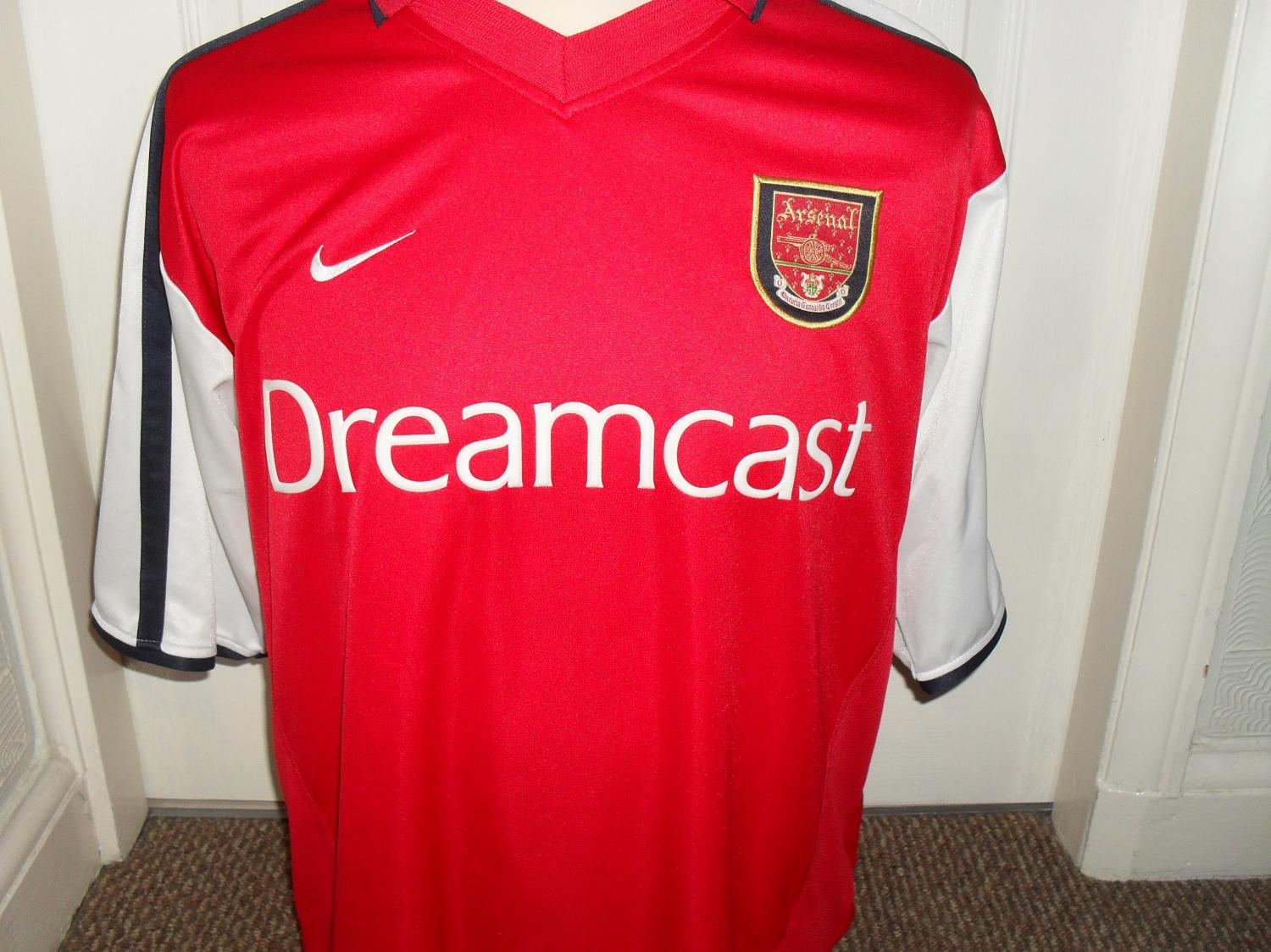 Arsenal Home football shirt 2000 - 2002. Sponsored by Dreamcast