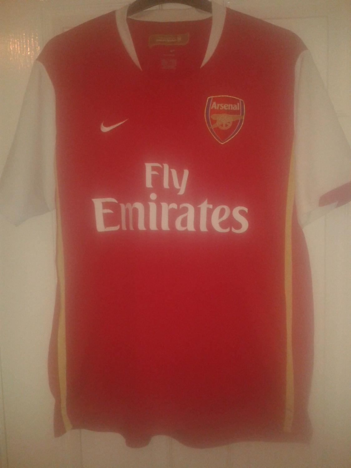 Arsenal Home Camiseta de Fútbol 2006 - 2008. Sponsored by Emirates