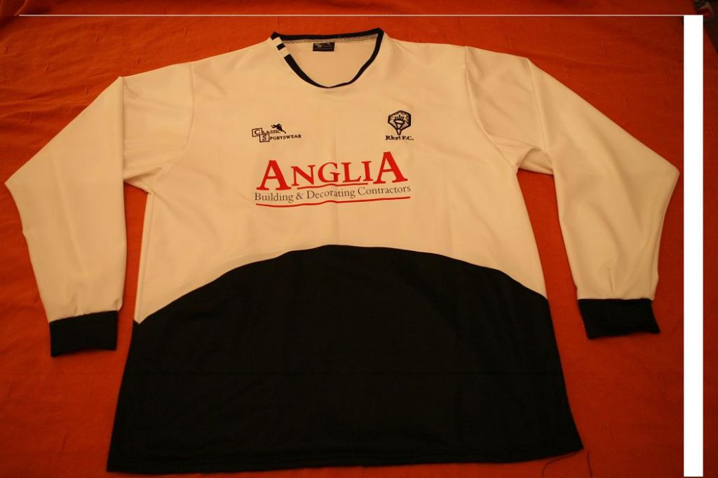 Rhyl Home football shirt 2005 - 2006