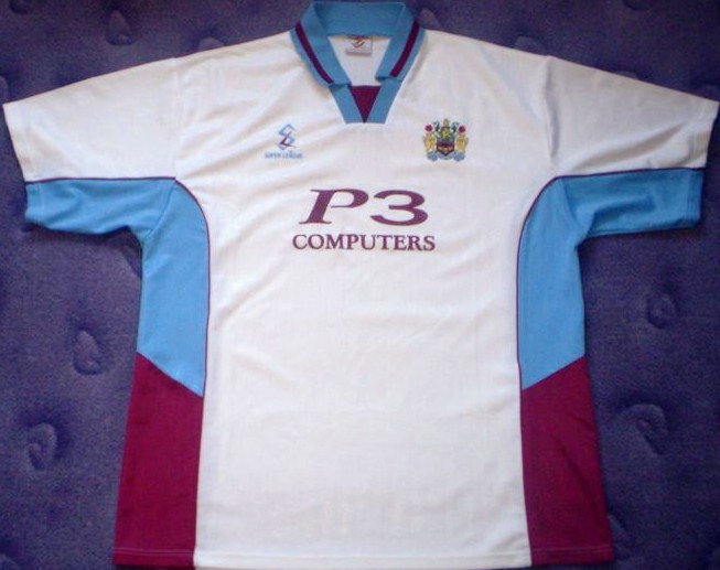 Burnley Away football shirt 1999 - 2000. Sponsored by P3 Computers