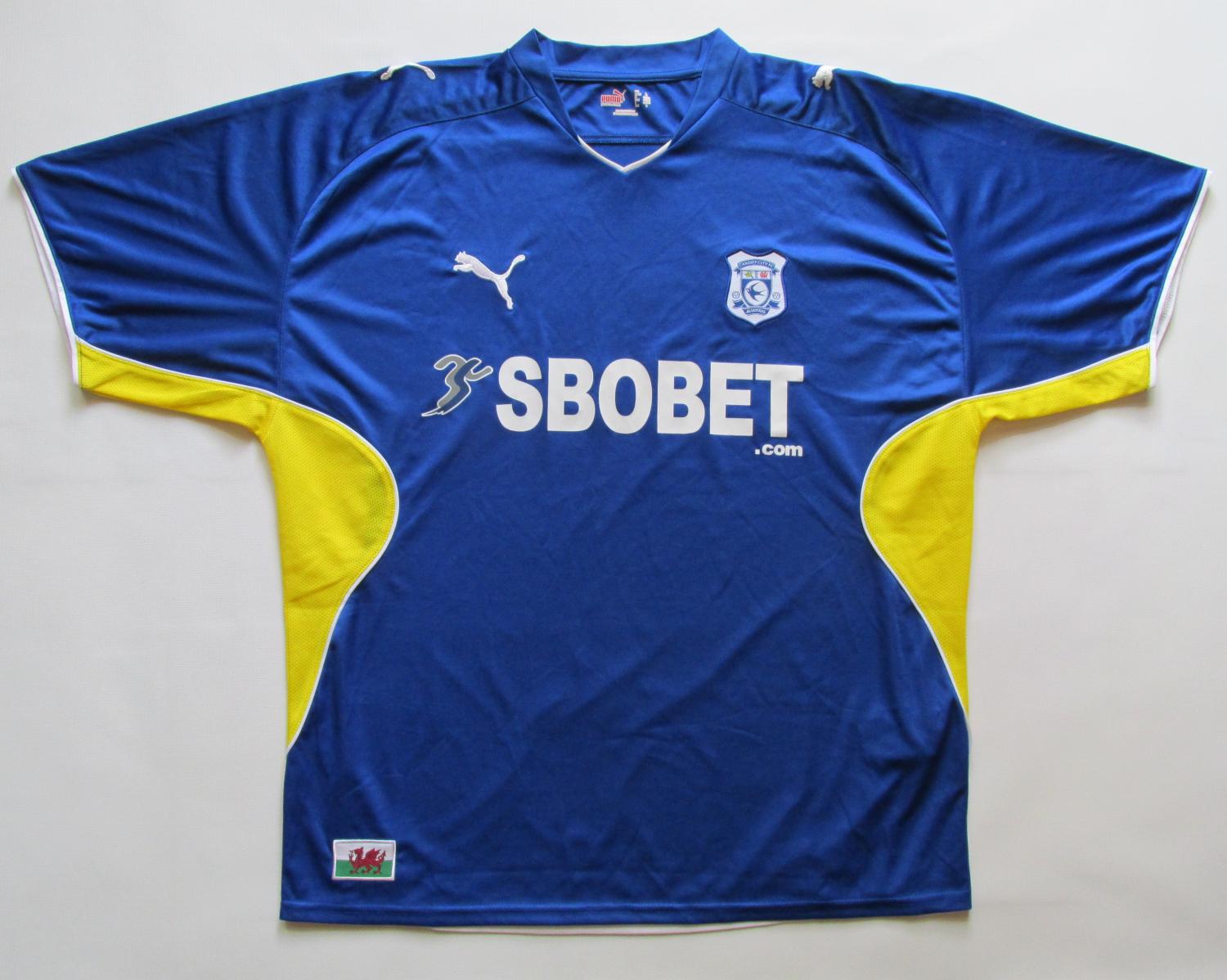 Cardiff City Home football shirt 2009 - 2010. Sponsored by SBOBET