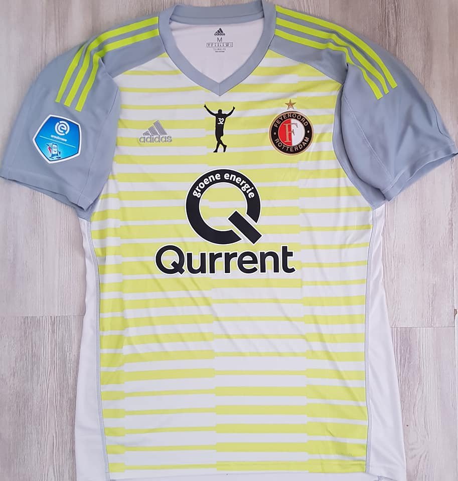 Feyenoord Goalkeeper football shirt 2018 - 2019. Sponsored by Qurrent