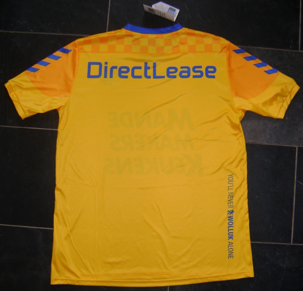 RKC Waalwijk Home voetbalshirt 2013 - 2014. Sponsored by Mande Makers ...