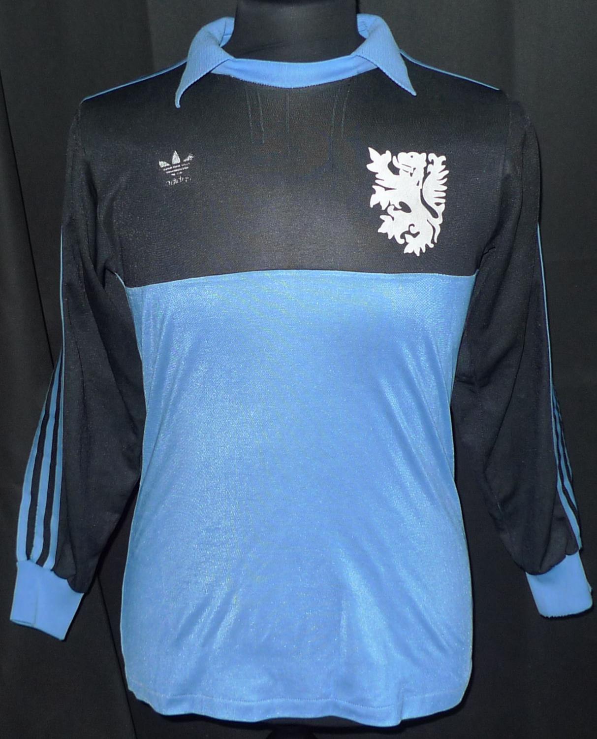 Netherlands Goalkeeper football shirt 1979 - 1981