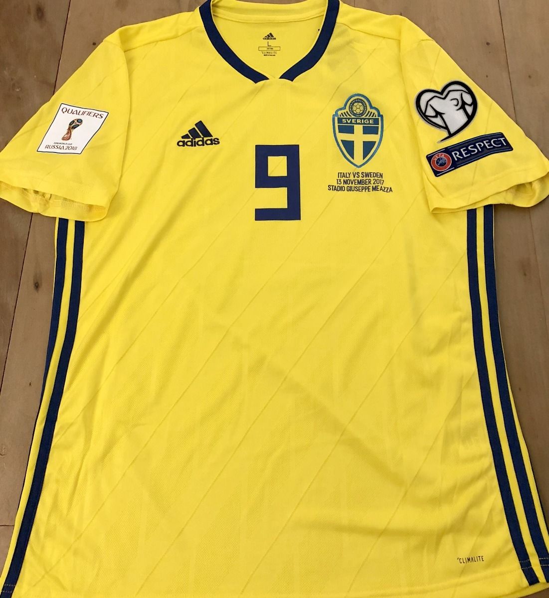 Sweden Home football shirt 2017 - 2018