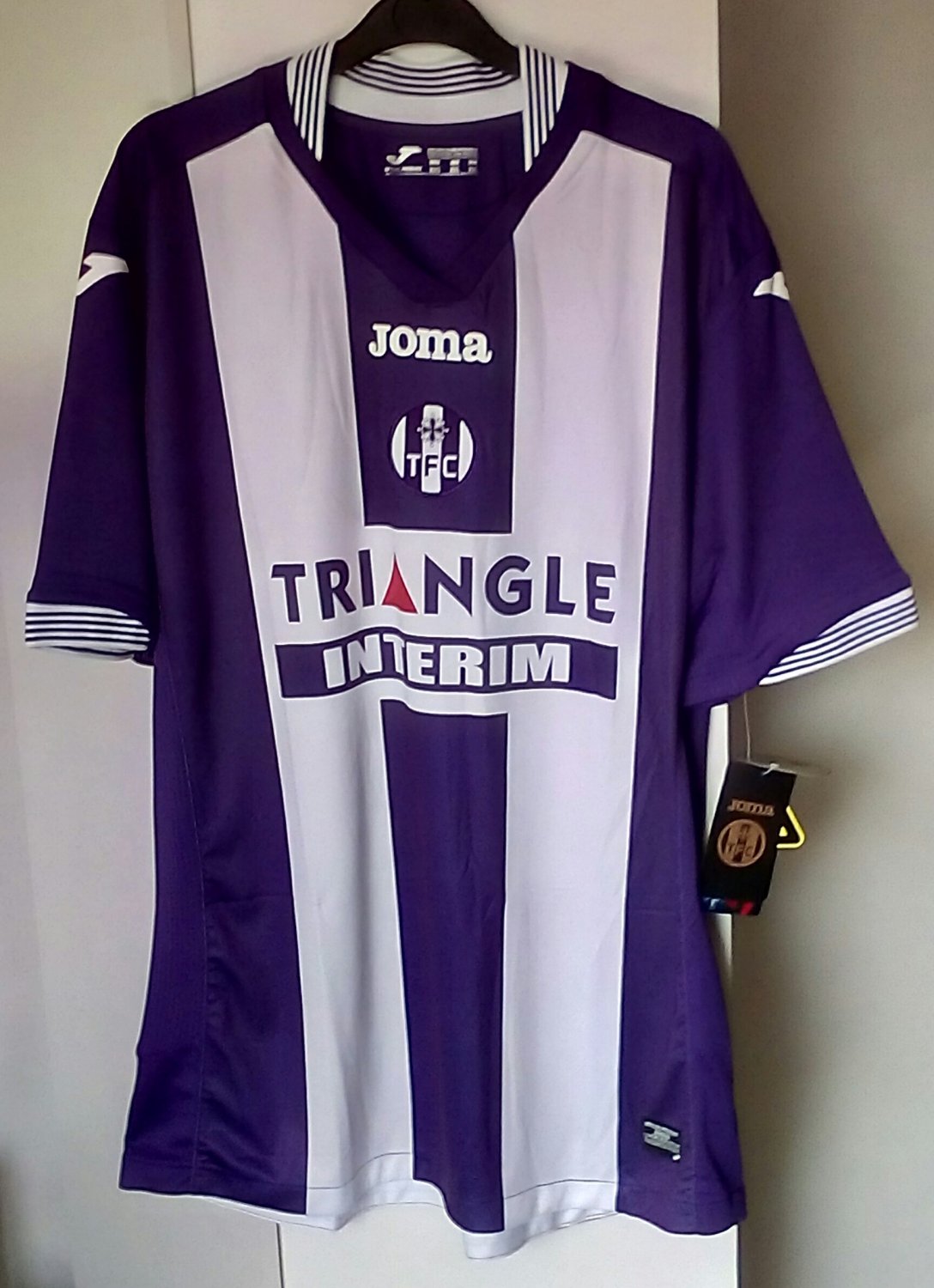 Toulouse Home football shirt 2015 - 2016. Sponsored by Triangle Interim