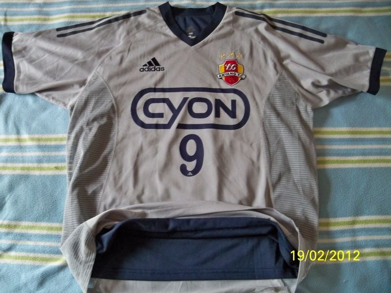 FC Seoul Away football shirt 2002