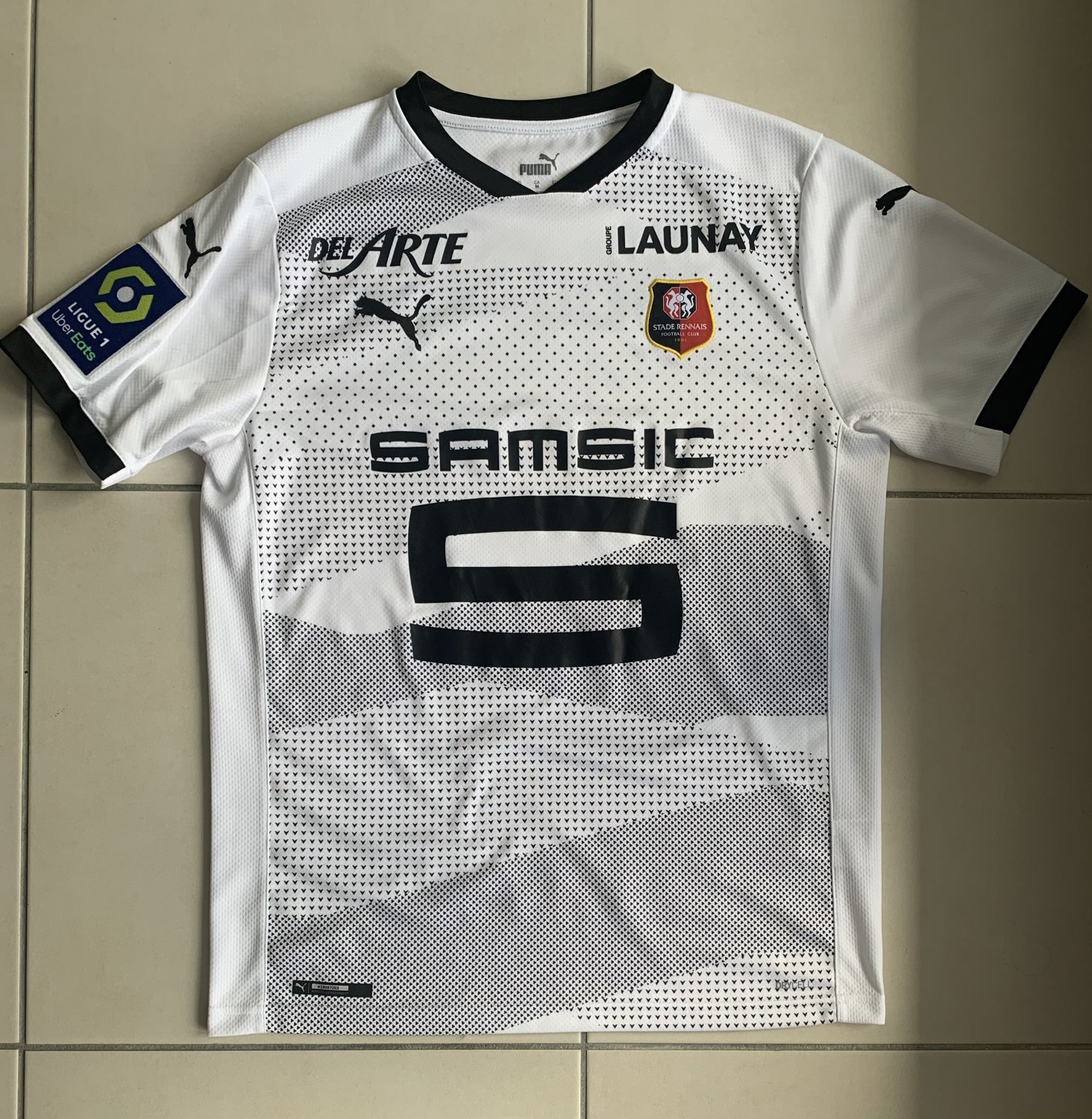 Rennes Away football shirt 2020 - 2021. Sponsored by Samsic