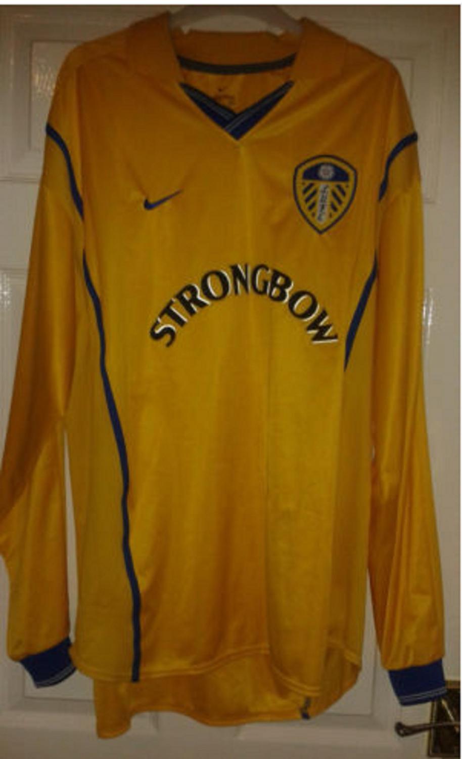 Leeds United Away football shirt 2000 - 2002. Sponsored by Strongbow