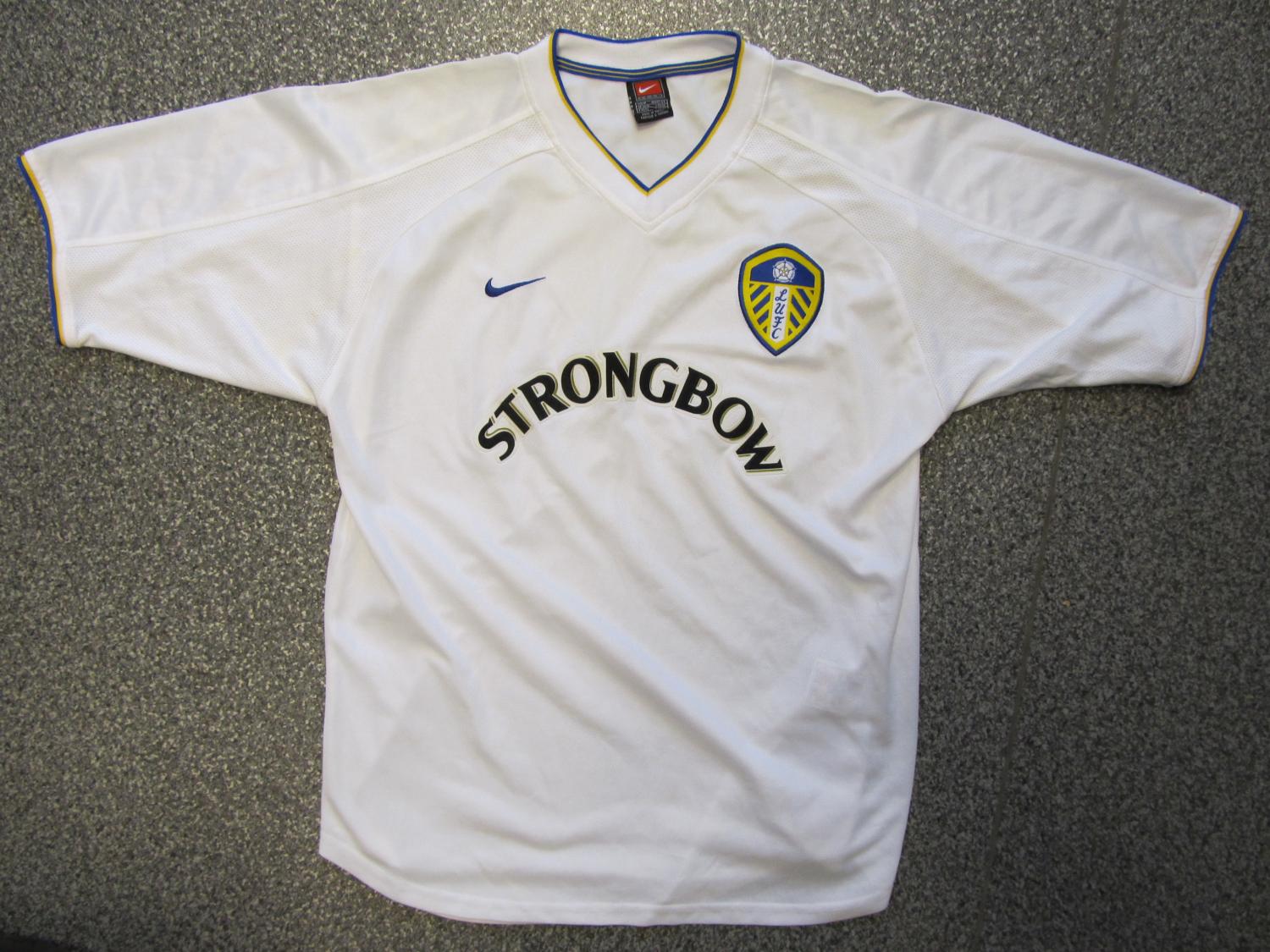 Leeds United Home football shirt 2000 - 2001. Sponsored by Strongbow