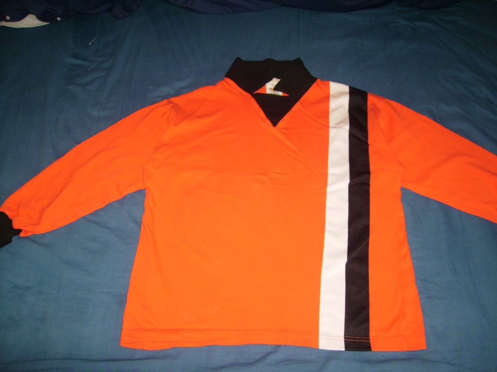 Luton Town Retro Replicas football shirt 1973 - 1974. Sponsored by no ...