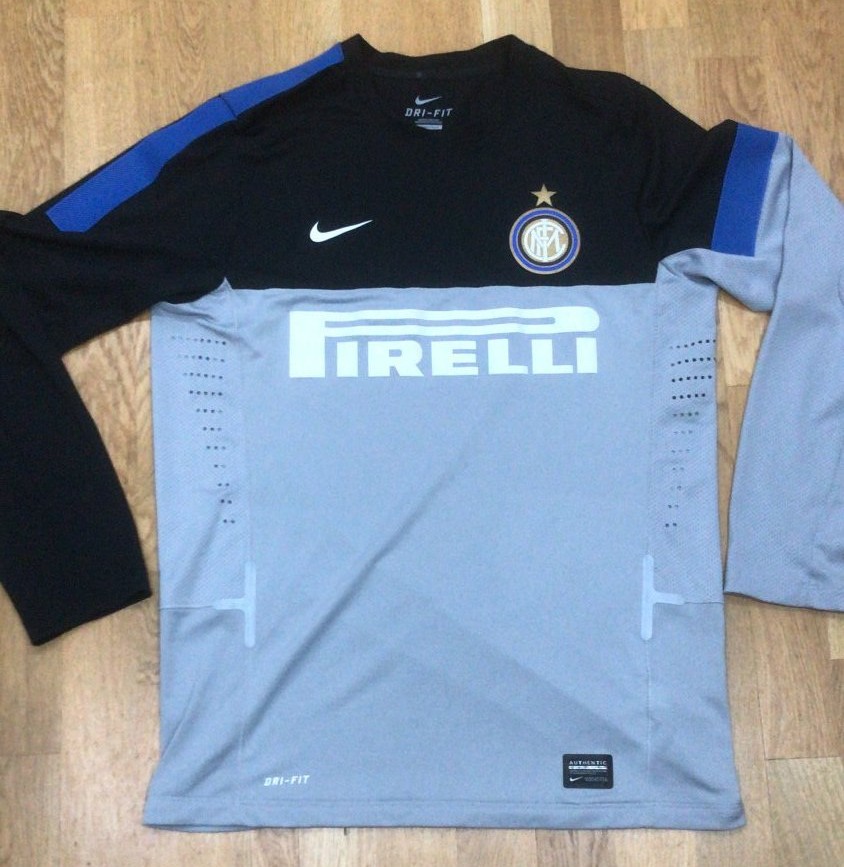 Internazionale Goalkeeper football shirt 2007 - 2008. Sponsored by Pirelli