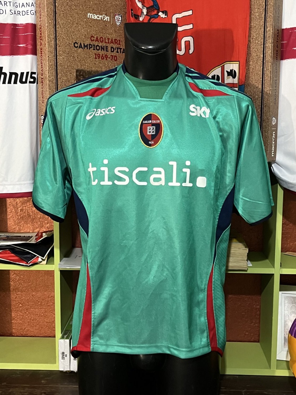 Cagliari Third football shirt 2006 - 2007. Sponsored by Tiscali