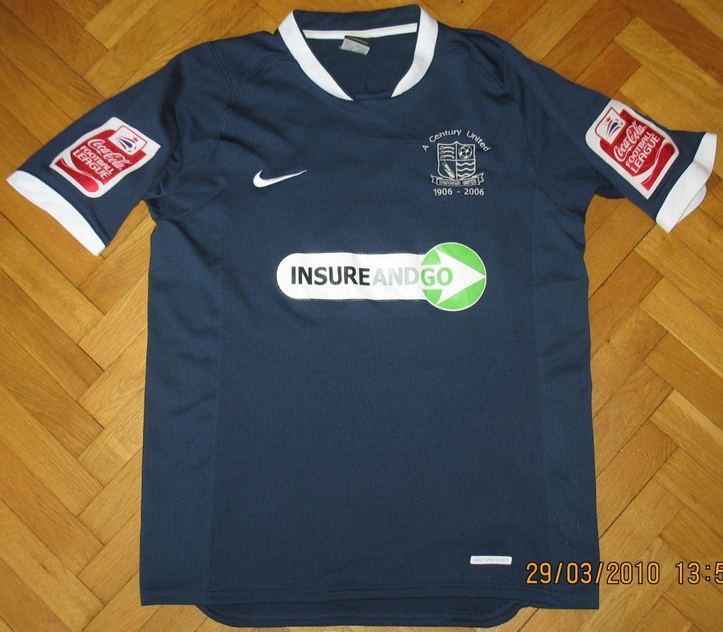 Southend United Home football shirt 2006 - 2007. Sponsored by Insure and Go