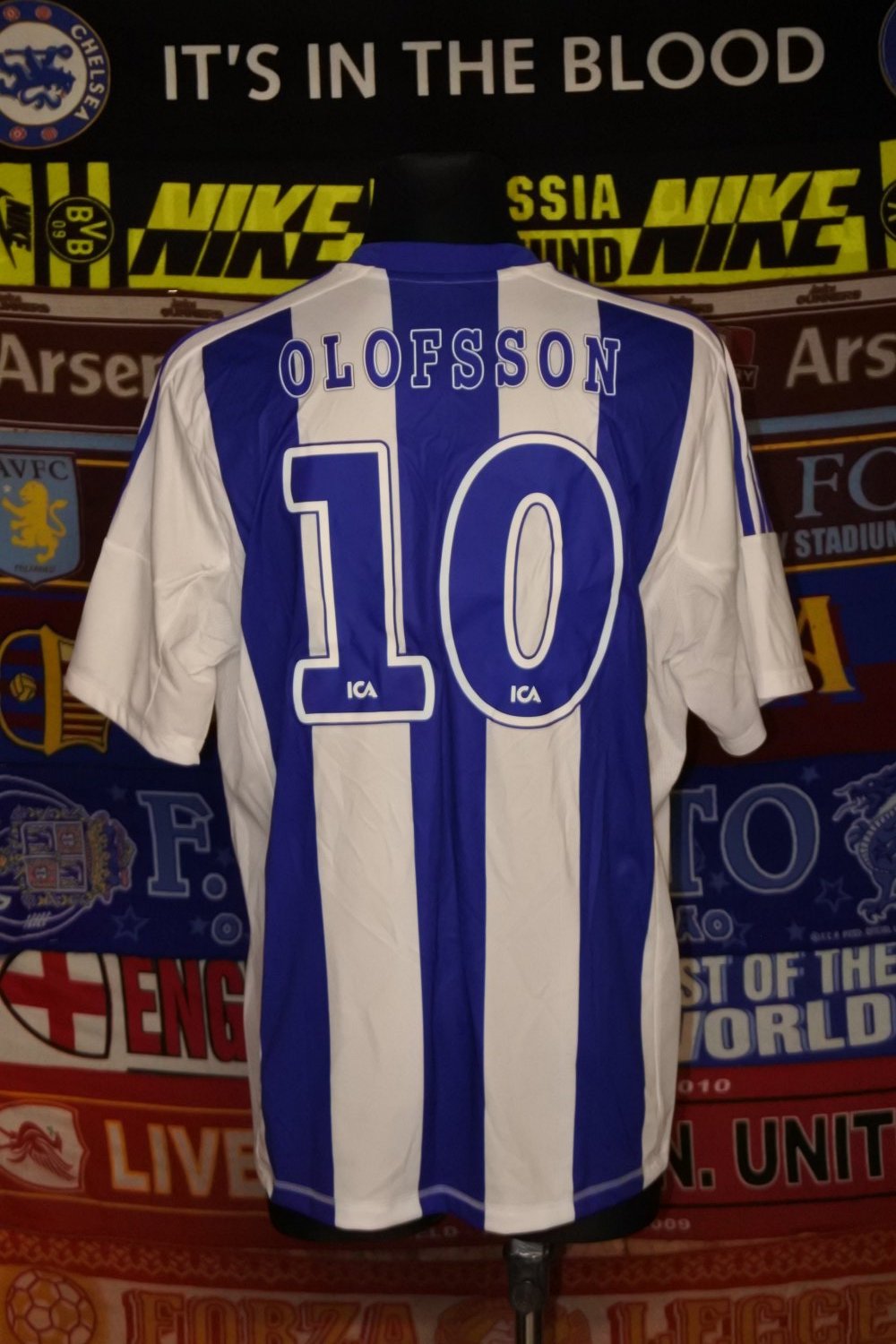 IFK Goteborg Home football shirt 2012 - 2013. Sponsored by Prioritet Finans