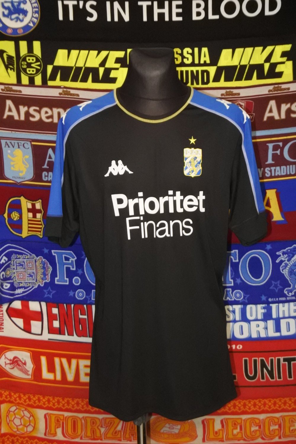 IFK Goteborg Away football shirt 2017 - 2018. Sponsored by Prioritet Finans