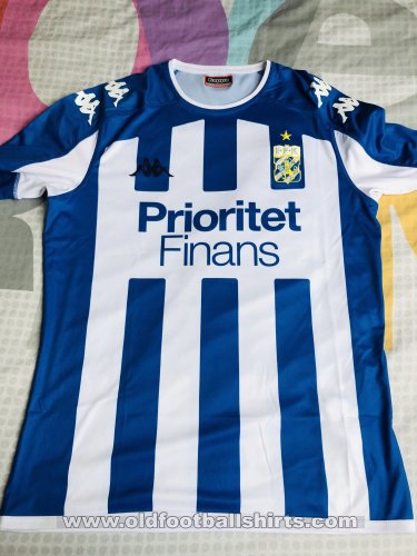 IFK Goteborg Home football shirt 2018 - 2019. Sponsored by Prioritet Finans
