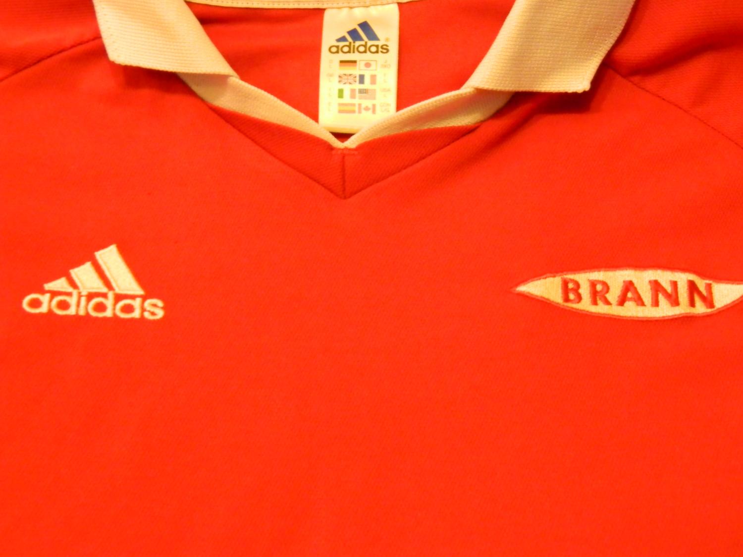 Brann Bergen Home football shirt 2001.