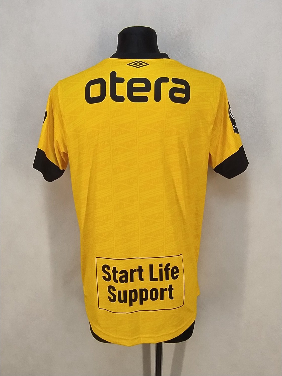 IK Start Home football shirt 2015. Sponsored by Sparebanken Sør