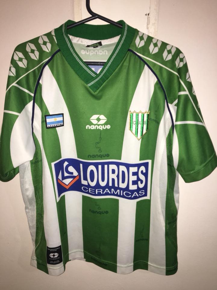 Banfield Home Camiseta de Fútbol 2004. Sponsored by Lourdes Ceramicas