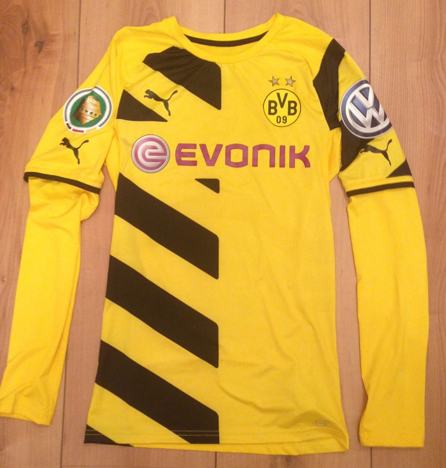 Borussia Dortmund Home football shirt 2014 - 2015. Sponsored by Evonik
