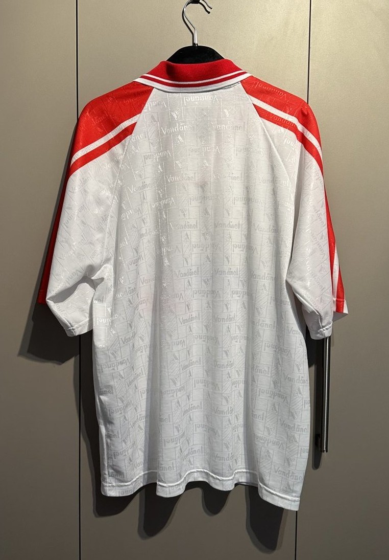 Boreham Wood Home football shirt 1999 - 2000. Sponsored by One2One