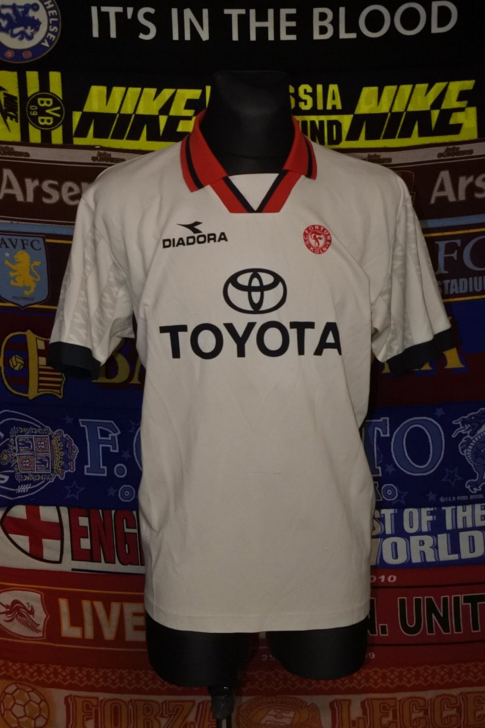 Fortuna Koln Home football shirt 1998 - 1999. Sponsored by Toyota