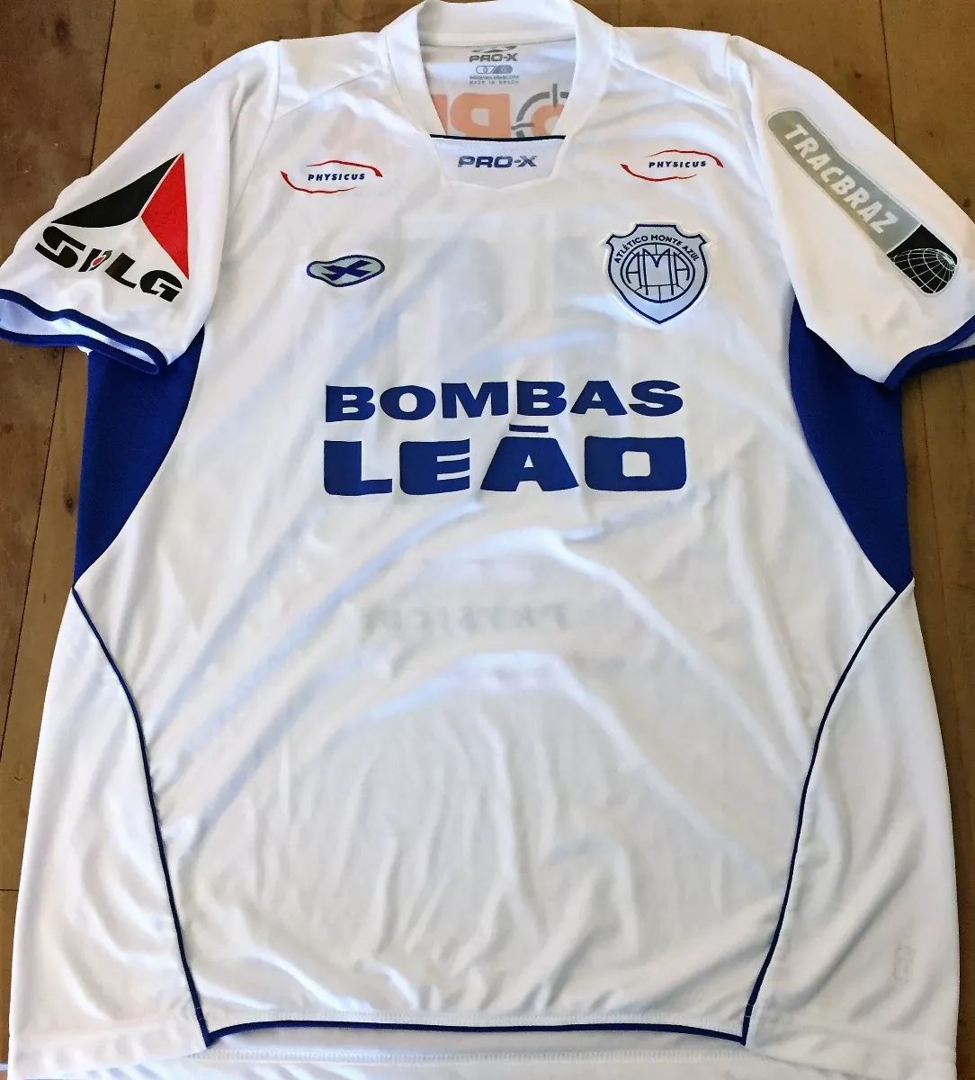Atlético Monte Azul Away football shirt 2009
