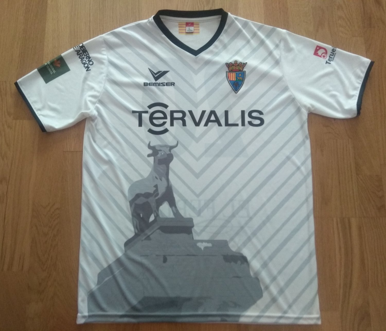 Teruel Away football shirt 2014 - 2016. Sponsored by Tervalis