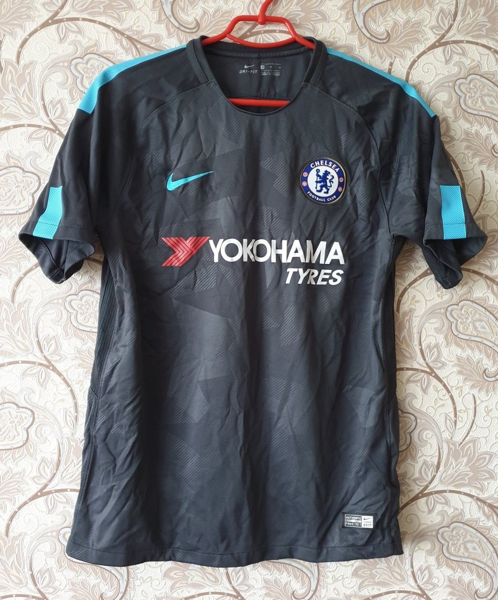 Chelsea Third football shirt 2017 - 2018. Sponsored by Yokohama Tyres