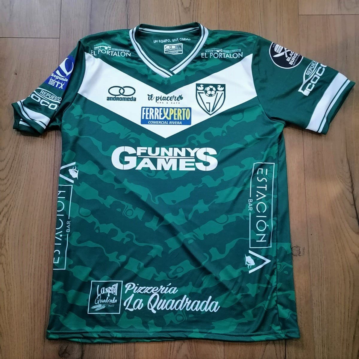 General Velásquez Home football shirt 2022. Sponsored by FerrExperto
