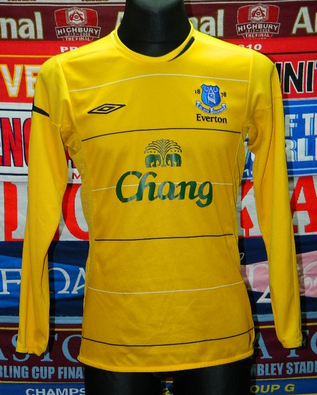 Everton Third football shirt 2005 - 2006. Sponsored by Chang