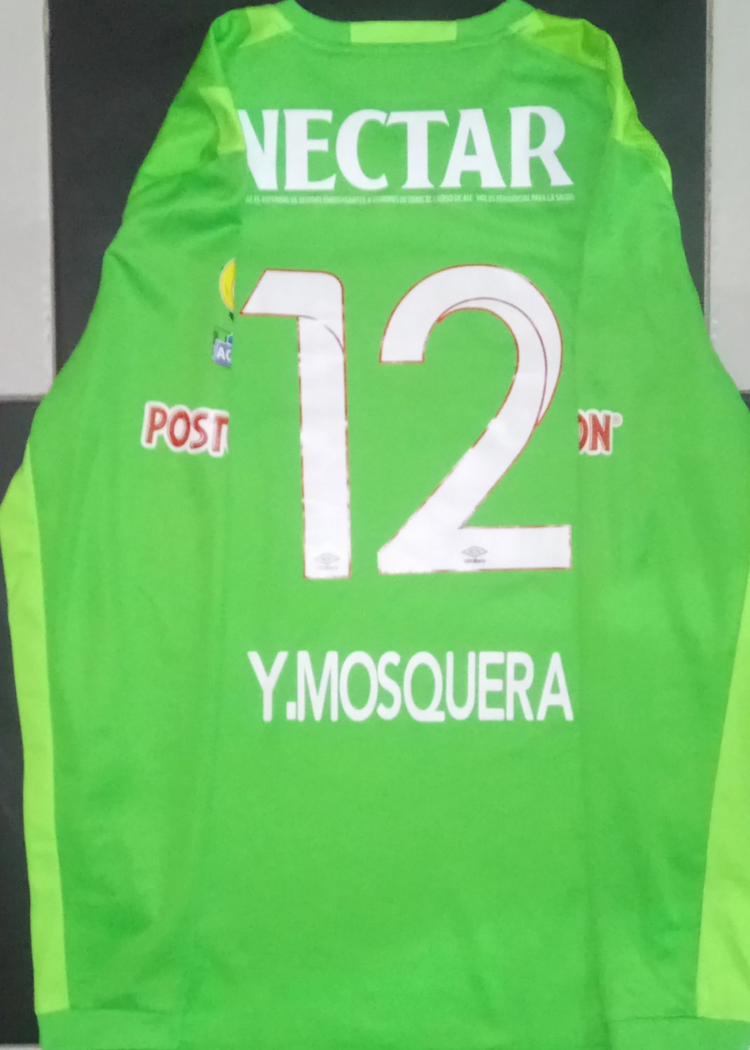 Independiente Santa Fe Goalkeeper football shirt 2016. Sponsored by Huawei
